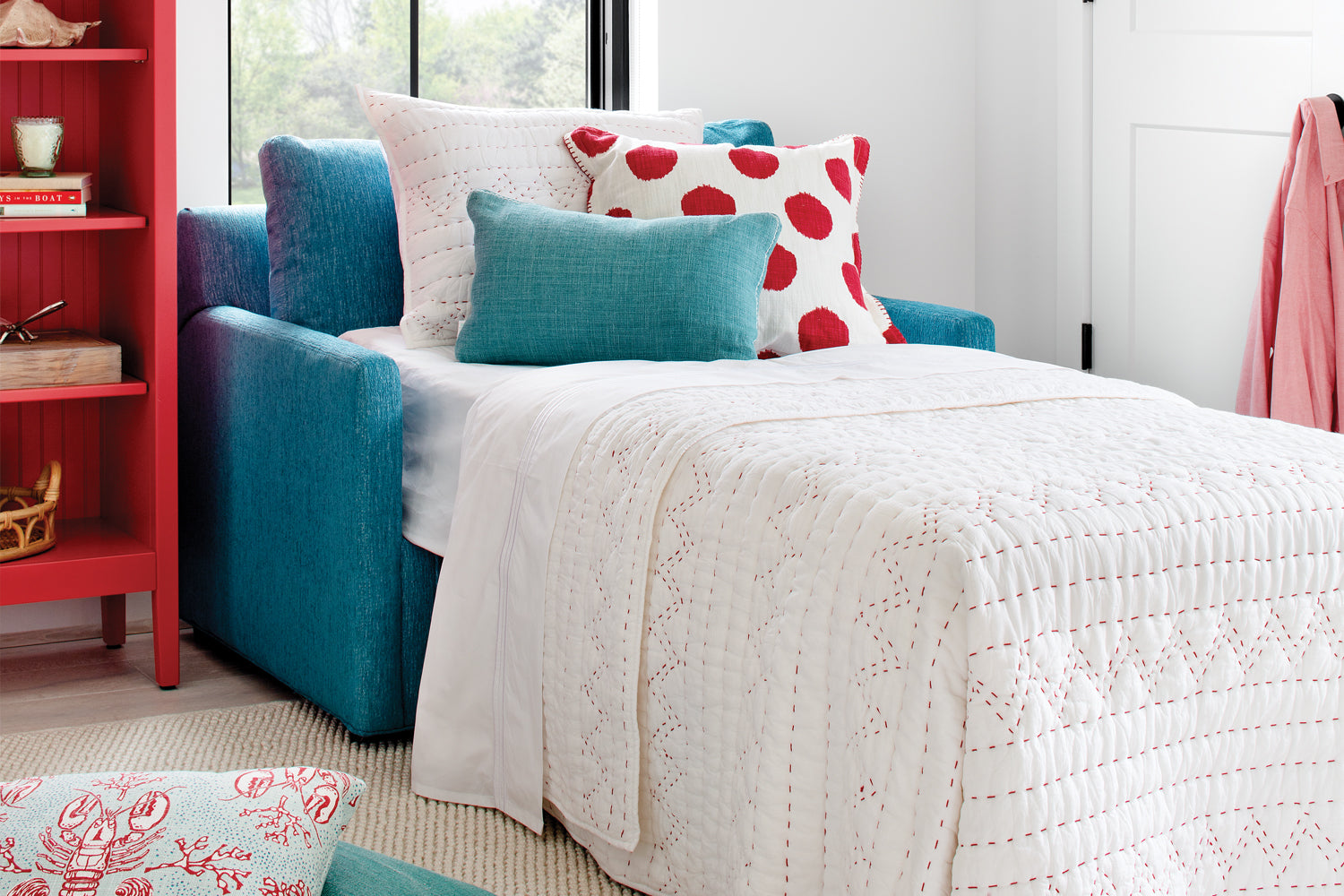 Creative Family Room Additional Sleeping